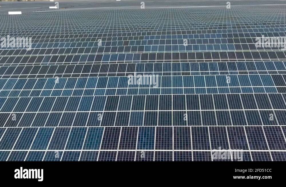Aeiral view of a large solar farm in Florida Stock Video Footage - Alamy