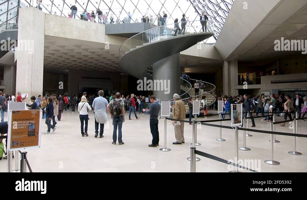 People visiting louvre museum paris Stock Videos & Footage - HD and 4K ...