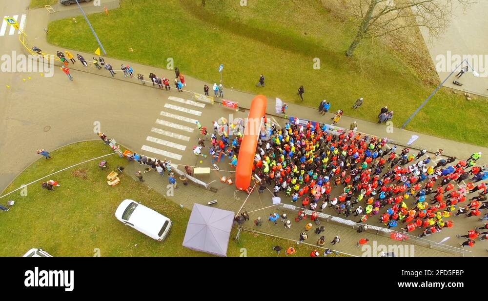 Marathon runners starting line Stock Videos & Footage - HD and 4K Video ...