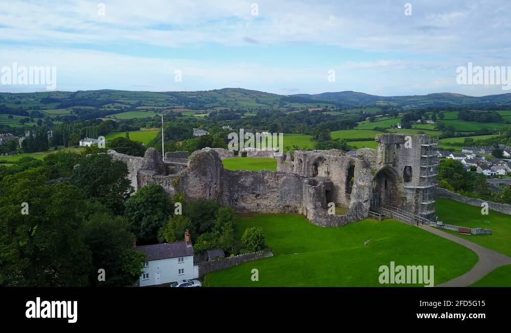 Denbigh Castle and town walls were a set of fortifications built to ...