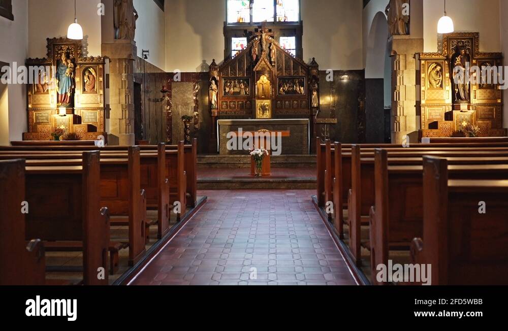 Church altar aisle Stock Videos & Footage - HD and 4K Video Clips - Alamy