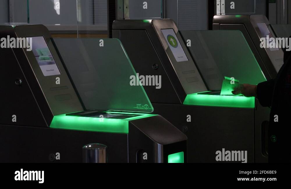 Self service boarding pass Stock Videos & Footage - HD and 4K Video ...