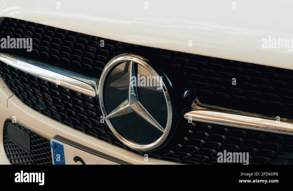Sign mercedes benz Stock Videos & Footage - HD and 4K Video Clips - Alamy