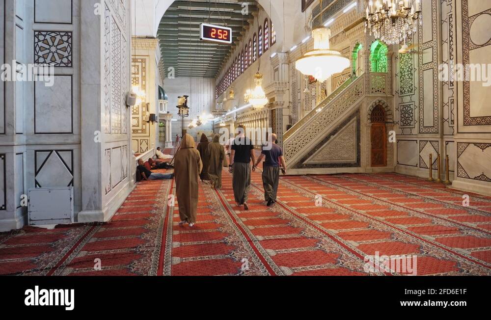 Inside shot of a mosque in Damaskus and its stunning architectural ...