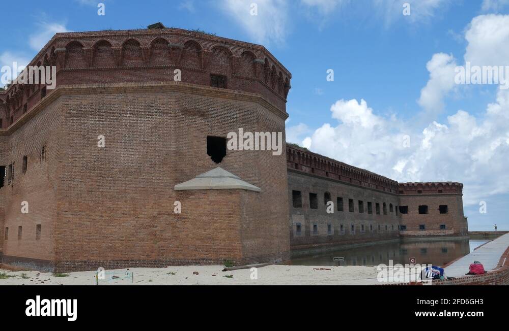 Fort moat ocean Stock Videos & Footage - HD and 4K Video Clips - Alamy