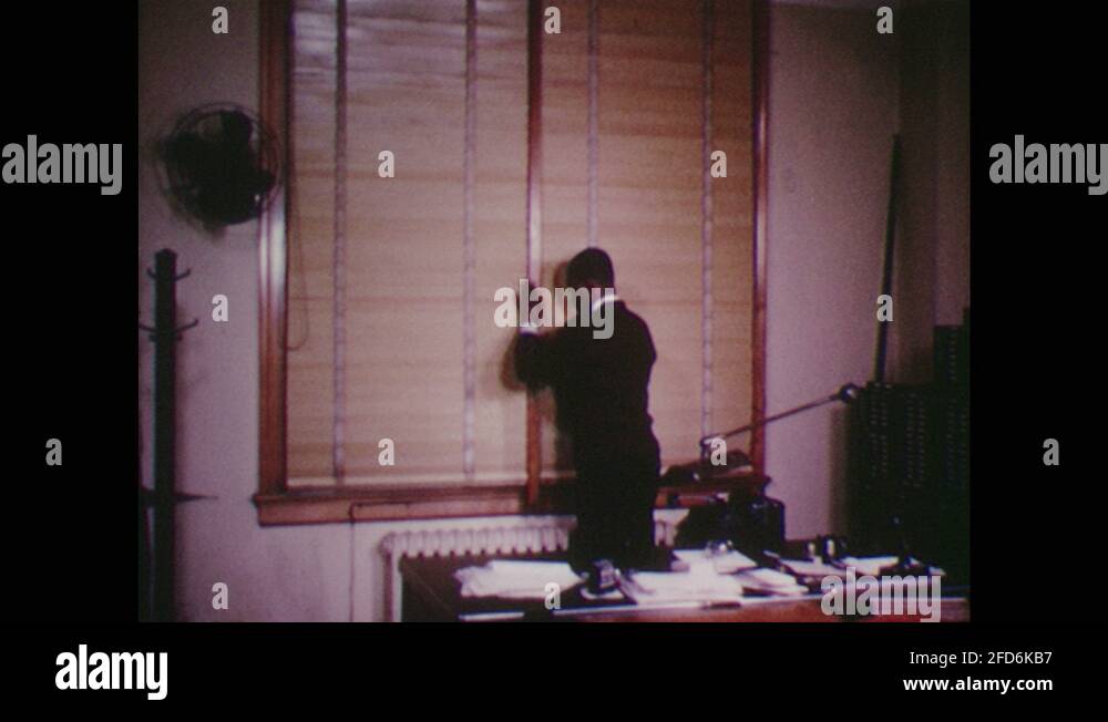 Shut the windows Stock Videos & Footage - HD and 4K Video Clips - Alamy