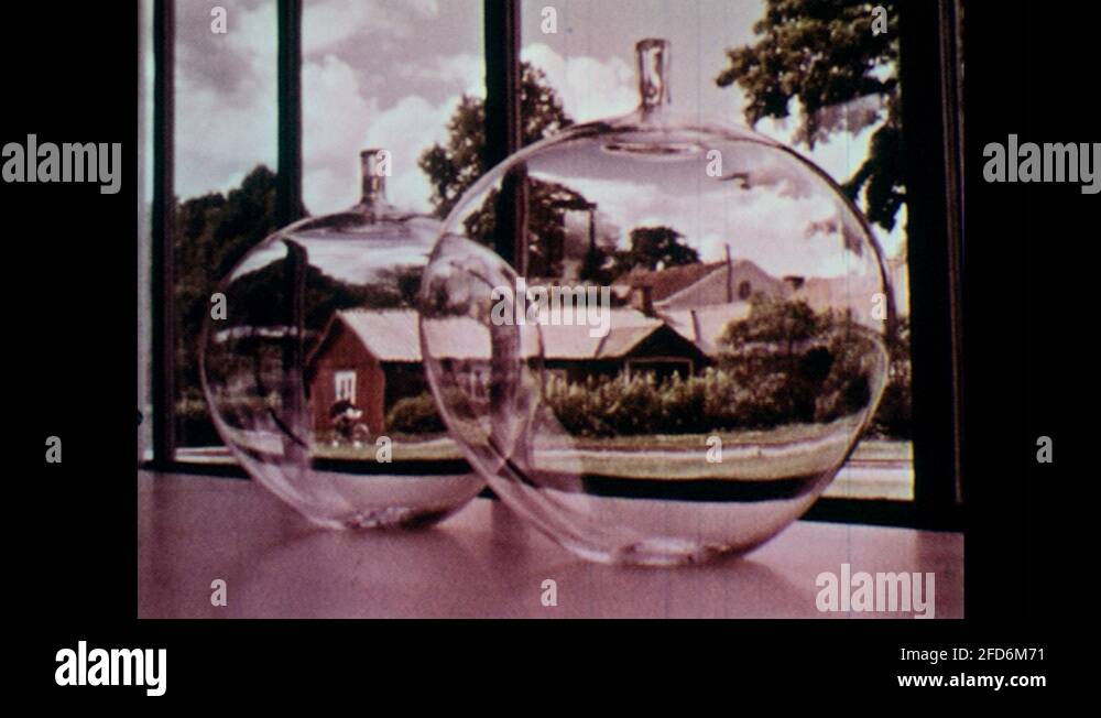 Forming glass Stock Videos & Footage - HD and 4K Video Clips - Alamy