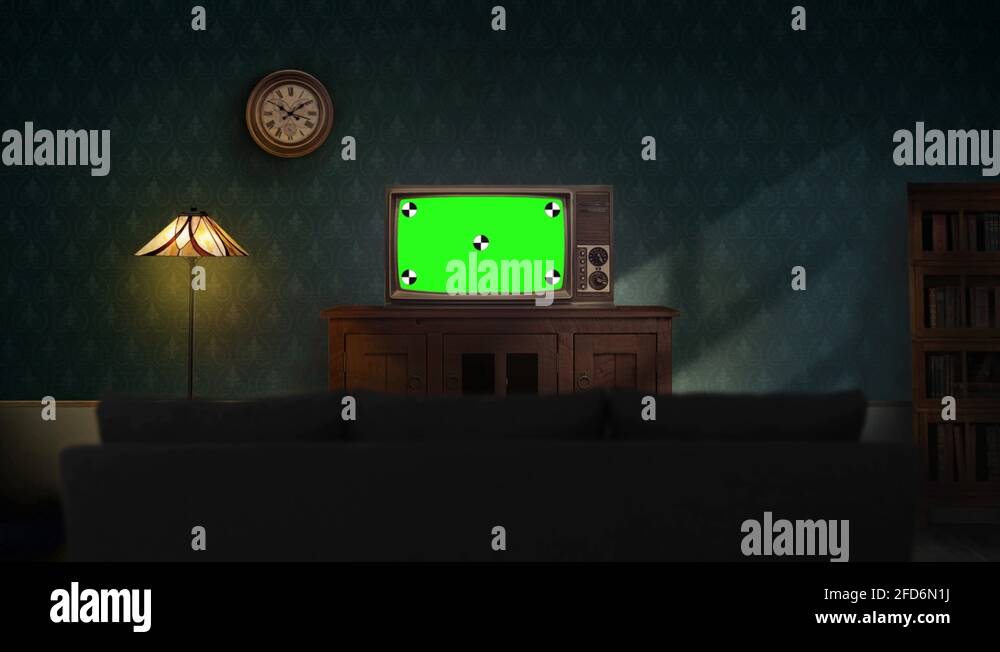 Old TV green screen title graphics Stock Video Footage - Alamy