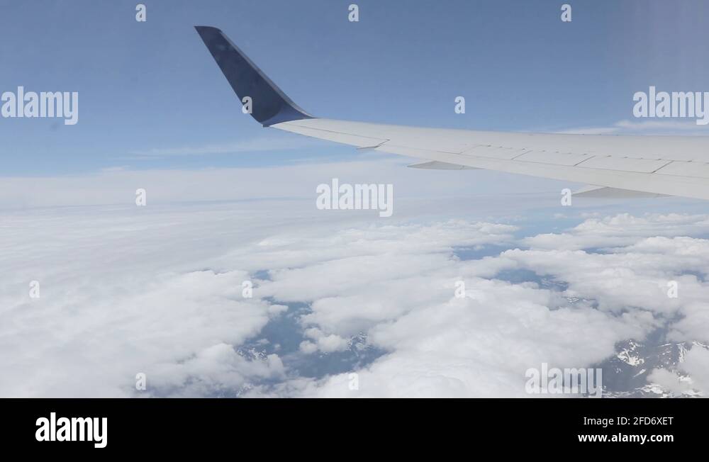 Clear airplane Stock Videos & Footage - HD and 4K Video Clips - Alamy