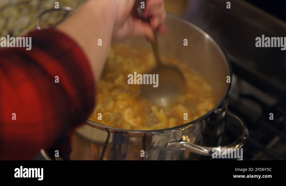 Cooking pot top view Stock Videos & Footage - HD and 4K Video Clips - Alamy