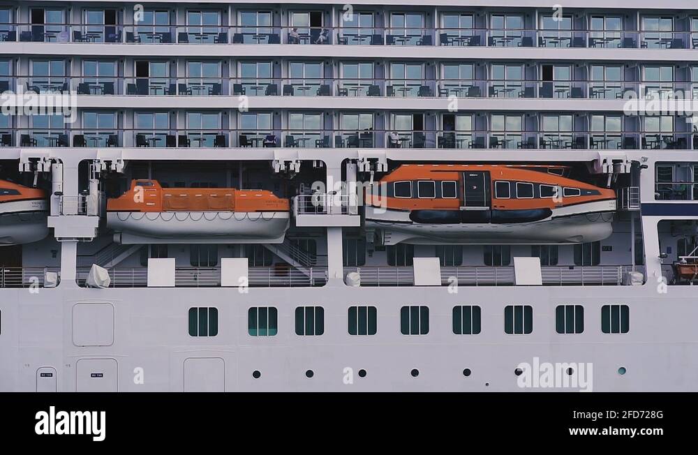 Lifeboat lifeboats Stock Videos & Footage - HD and 4K Video Clips - Alamy