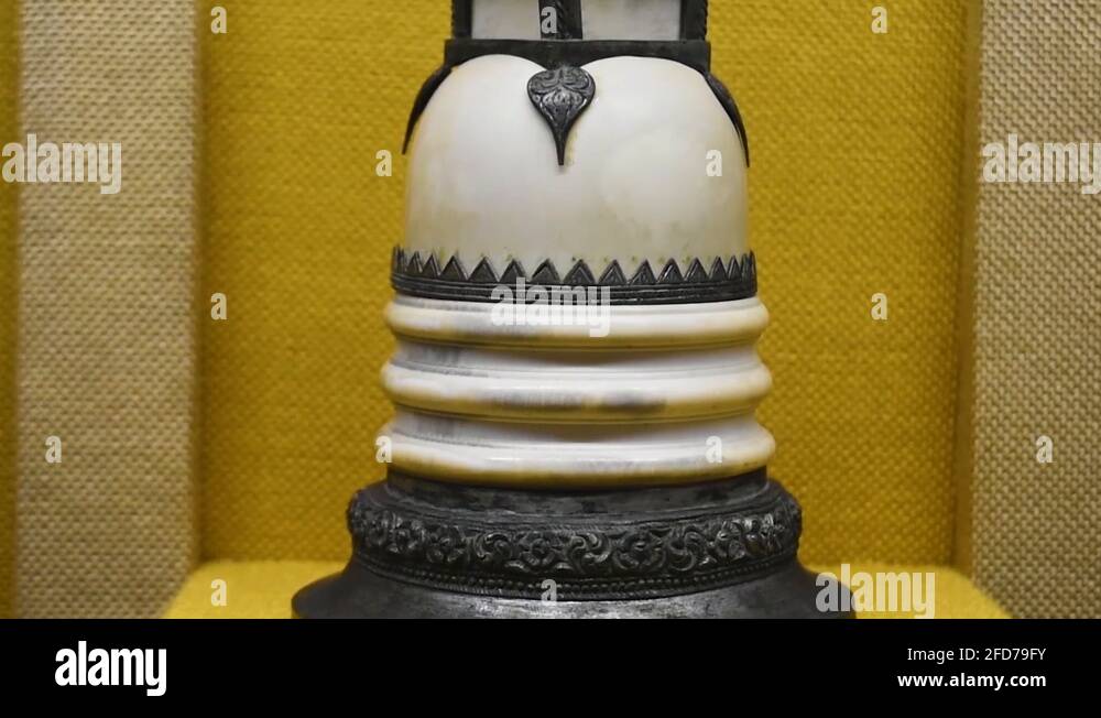 Carving culture Stock Videos & Footage - HD and 4K Video Clips - Alamy