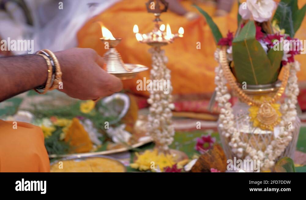 Indian hindu pujari priest Stock Videos & Footage - HD and 4K Video ...