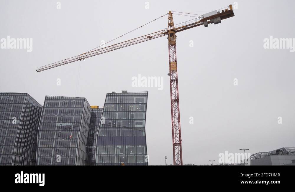 Rotating crane Stock Videos & Footage - HD and 4K Video Clips - Alamy