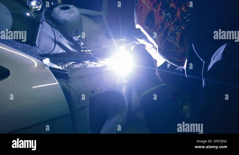 Mechanic welding Stock Videos & Footage - HD and 4K Video Clips - Alamy