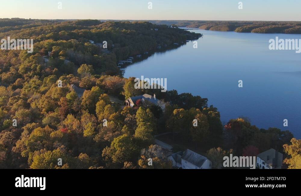 Lake shoreline Stock Videos & Footage - HD and 4K Video Clips - Alamy