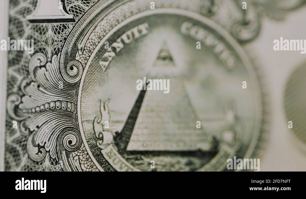 Great seal pyramid symbol on the us dollar note, extreme closeup Stock ...