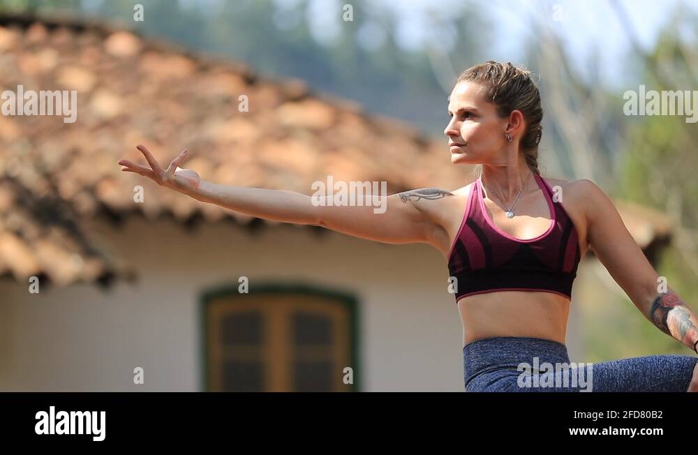 Asana balance Stock Videos & Footage - HD and 4K Video Clips - Alamy