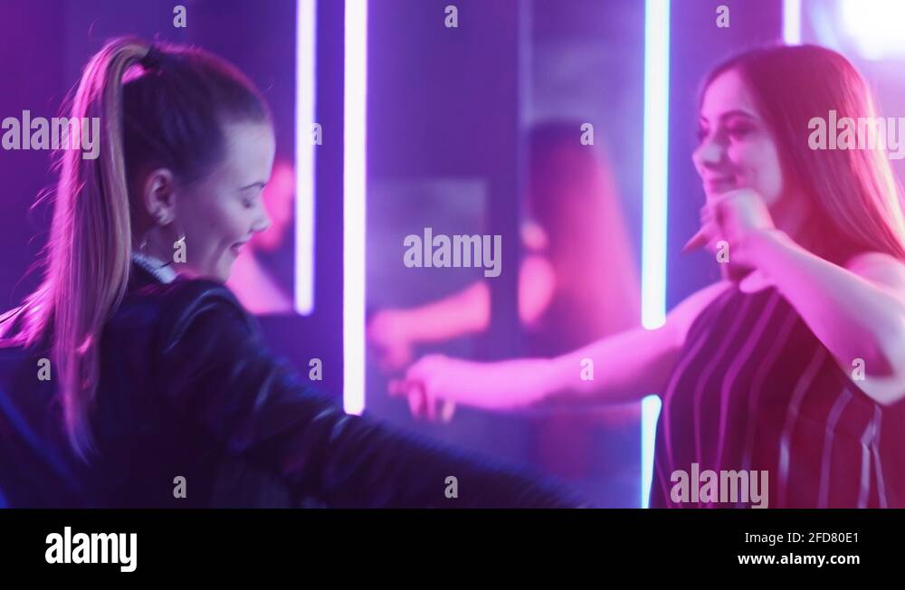 Girls clubbing Stock Videos & Footage - HD and 4K Video Clips - Alamy