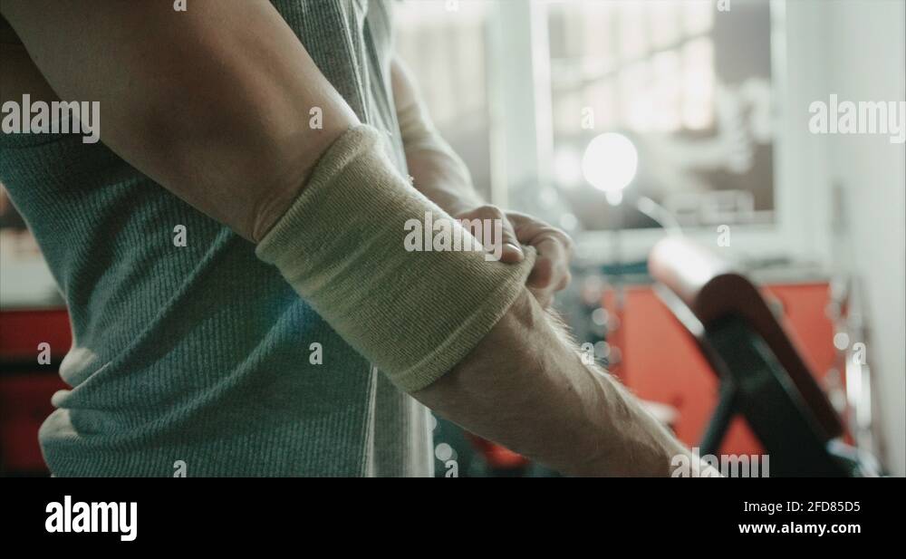 Elbow protection Stock Videos & Footage - HD and 4K Video Clips - Alamy