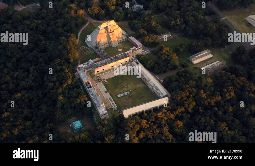 Reverse pyramid Stock Videos & Footage - HD and 4K Video Clips - Alamy