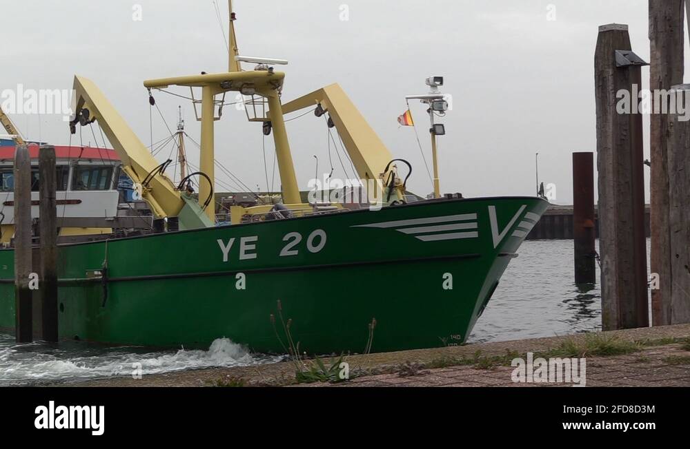 Trawl beam Stock Videos & Footage - HD and 4K Video Clips - Alamy