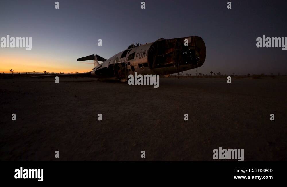 Desert jet fighter Stock Videos & Footage - HD and 4K Video Clips - Alamy