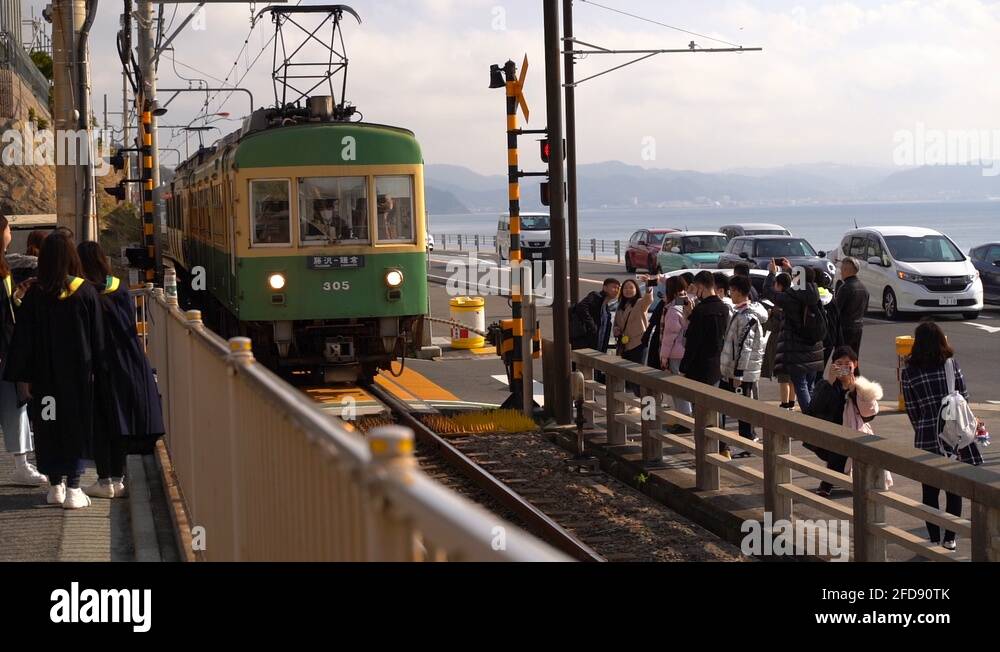 Enoden train kamakura Stock Videos & Footage - HD and 4K Video Clips ...