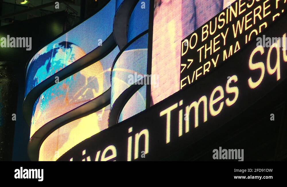 Huge billboards Stock Videos & Footage - HD and 4K Video Clips - Alamy