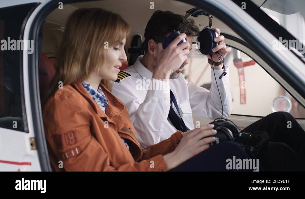 Pilot passenger airplane Stock Videos & Footage - HD and 4K Video Clips ...