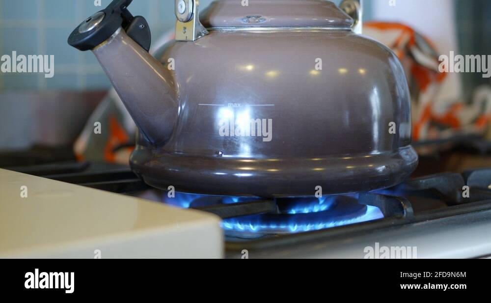Tea stove Stock Videos & Footage - HD and 4K Video Clips - Alamy