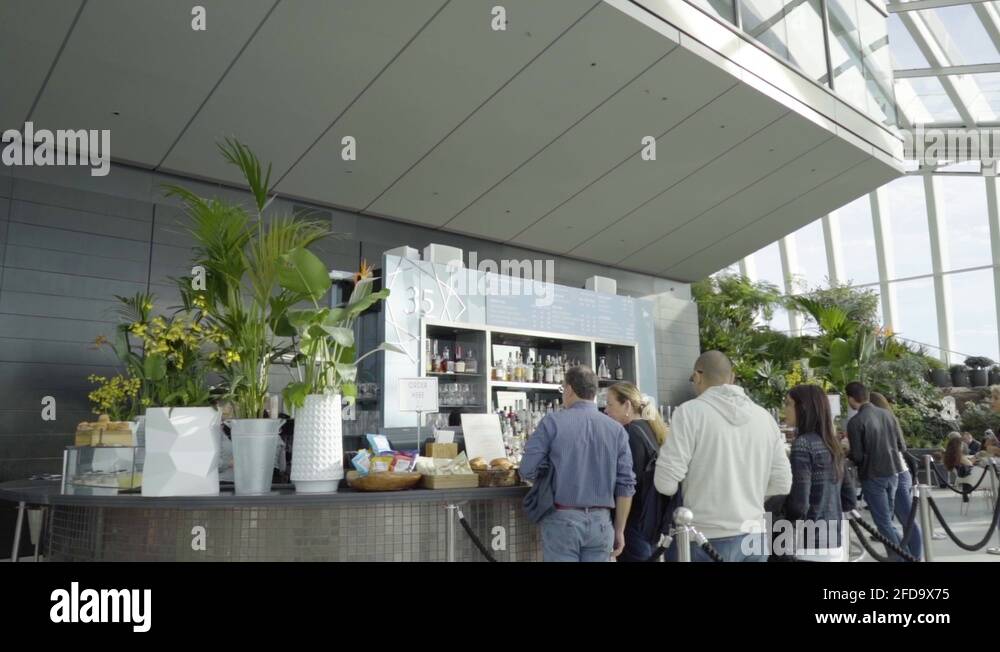 Sky pod Stock Videos & Footage - HD and 4K Video Clips - Alamy