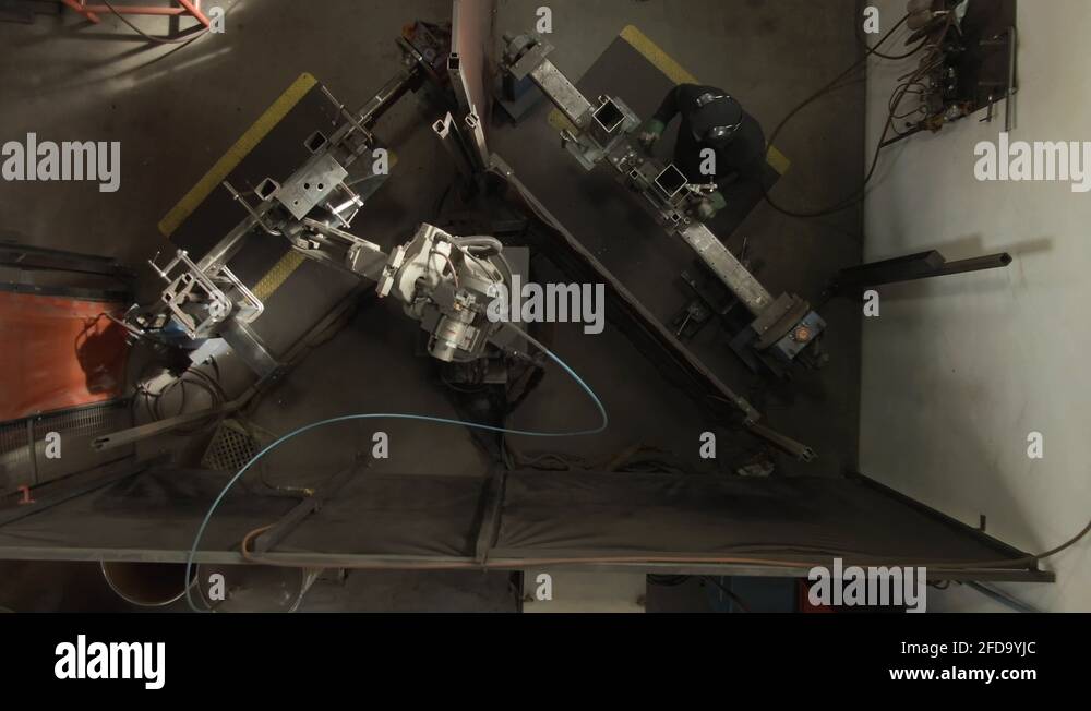 Overhead robot Stock Videos & Footage - HD and 4K Video Clips - Alamy