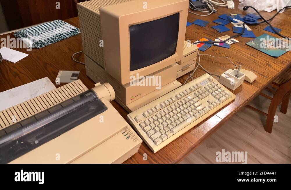 Steve jobs apple ii Stock Videos & Footage - HD and 4K Video Clips - Alamy