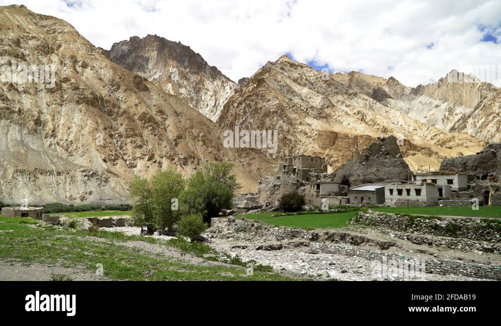 Ghost village Stock Videos & Footage - HD and 4K Video Clips - Alamy