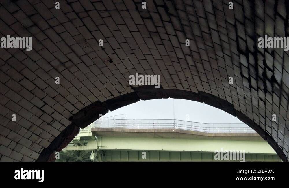 Curved steel beam Stock Videos & Footage - HD and 4K Video Clips - Alamy