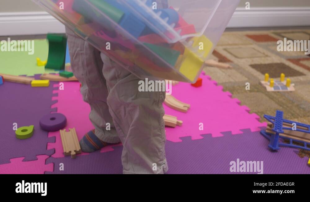 Dump out container Stock Videos & Footage - HD and 4K Video Clips - Alamy