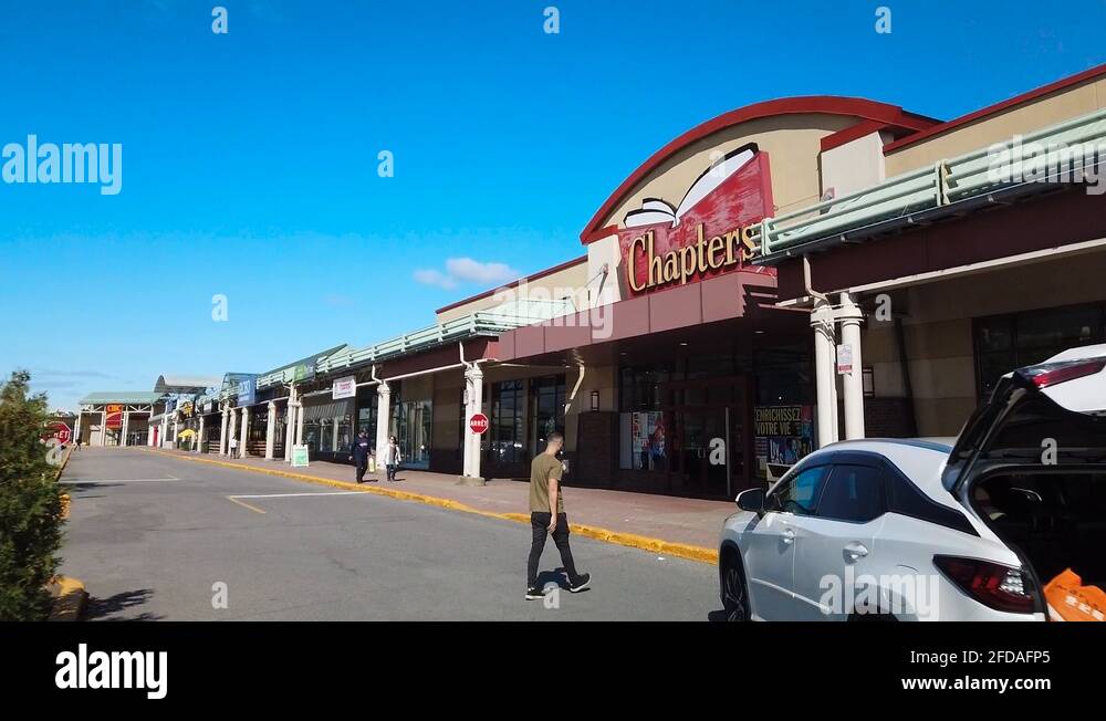Chapters bookstore Stock Videos & Footage - HD and 4K Video Clips - Alamy