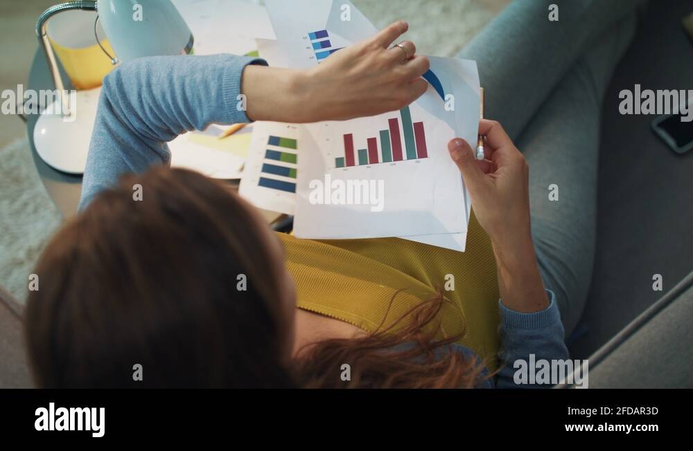 Graphic charts Stock Videos & Footage - HD and 4K Video Clips - Alamy