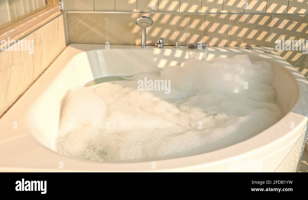 Bath with bubbles empty Stock Videos & Footage - HD and 4K Video Clips ...