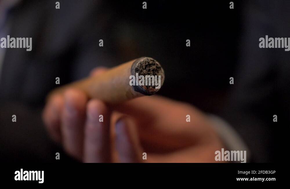 Lightning bar Stock Videos & Footage - HD and 4K Video Clips - Alamy