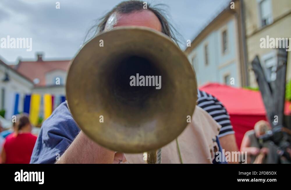 Medieval trumpet Stock Videos & Footage - HD and 4K Video Clips - Alamy