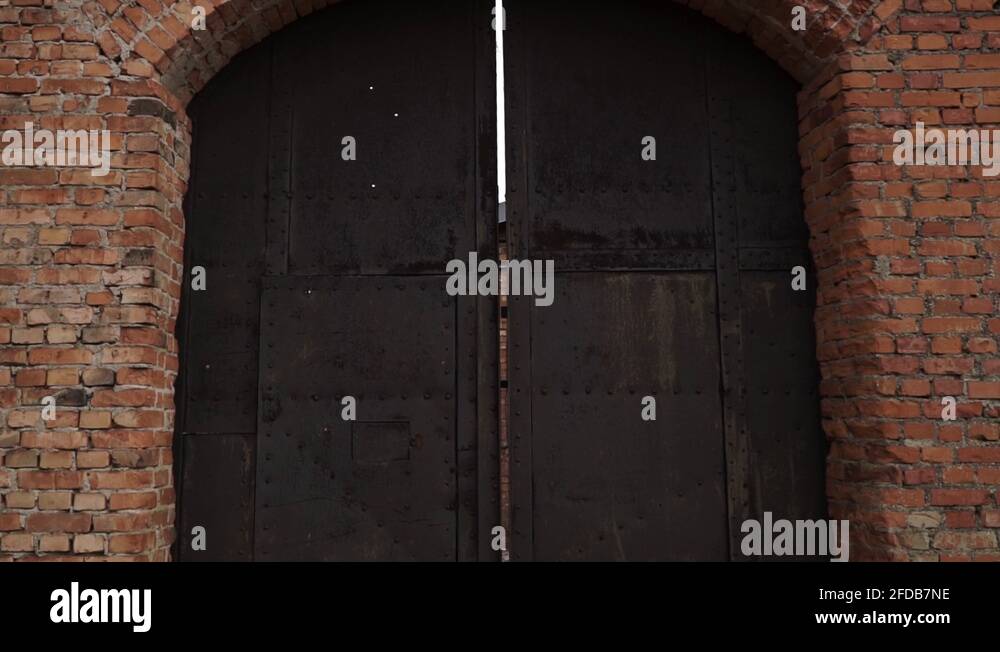 Big black gates Stock Videos & Footage - HD and 4K Video Clips - Alamy
