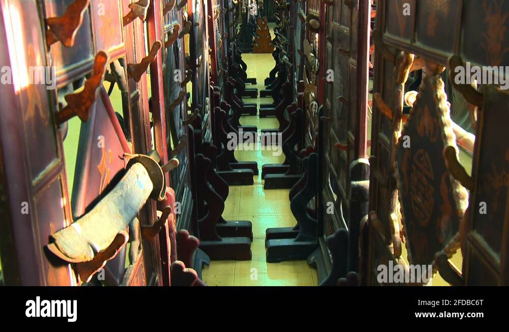 Antique weaponry Stock Videos & Footage - HD and 4K Video Clips - Alamy