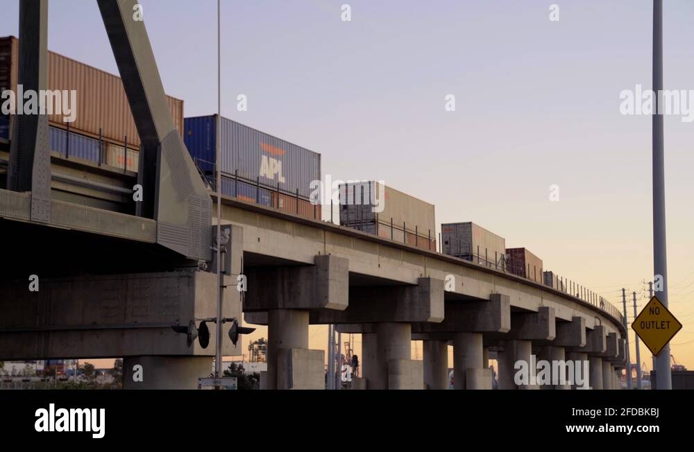Chain of containers Stock Videos & Footage - HD and 4K Video Clips - Alamy