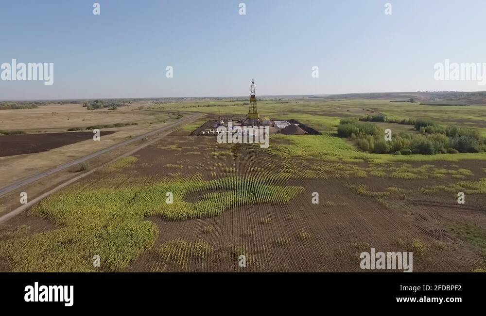 Petroleum reservoir Stock Videos & Footage - HD and 4K Video Clips - Alamy
