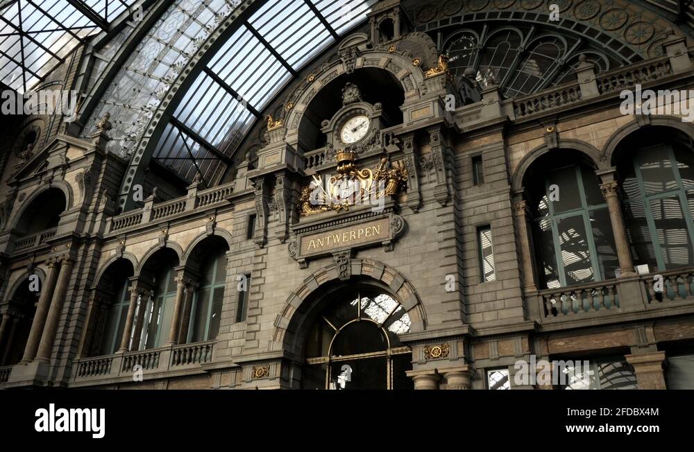 Architecture clock modern window Stock Videos & Footage - HD and 4K ...