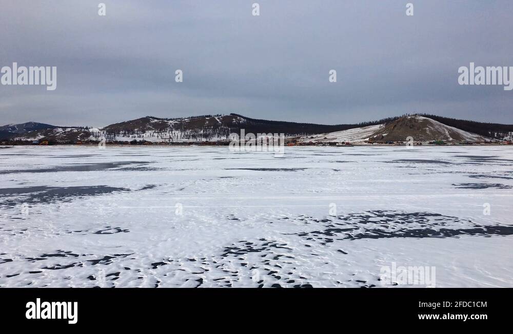 Cold freezing lake Stock Videos & Footage - HD and 4K Video Clips - Alamy