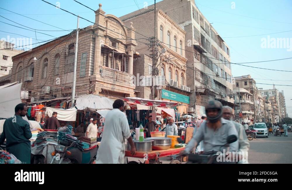 Street market in old Karachi also known as Saddar Town, Karachi ...