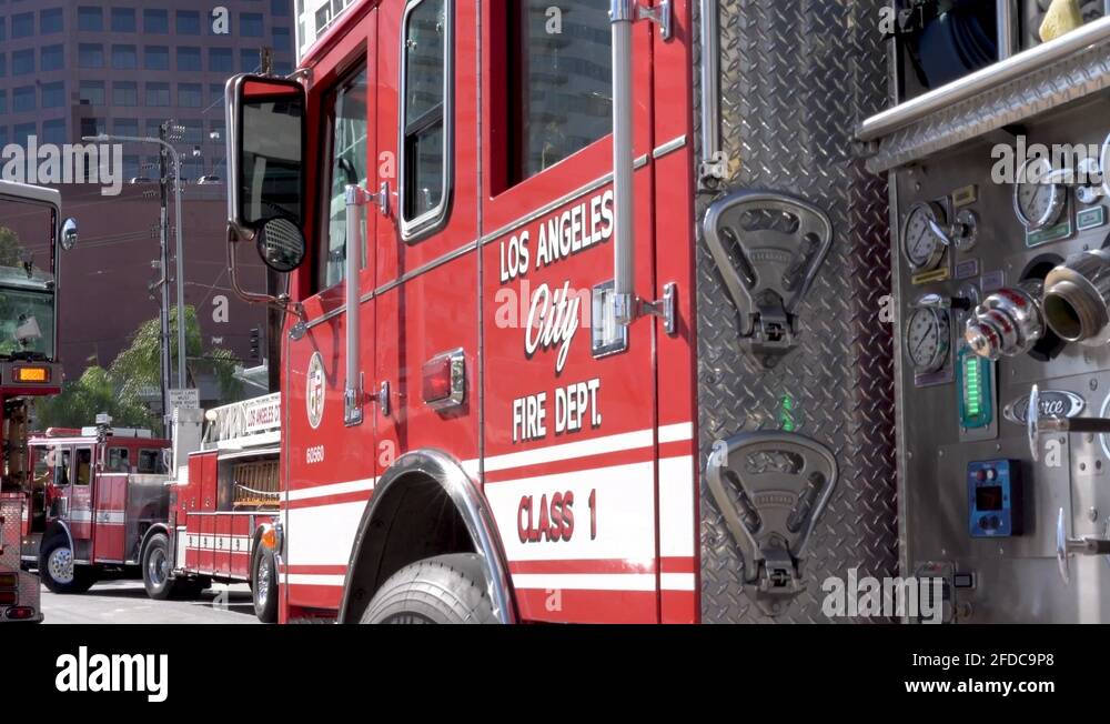 Lafd fire engine Stock Videos & Footage - HD and 4K Video Clips - Alamy